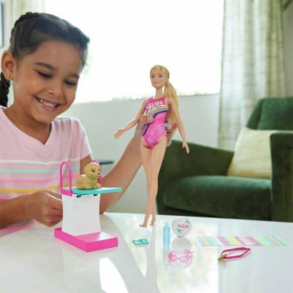 Köp Barbie Swimmer Doll Dreamhouse Adventures - Leksakscity.se